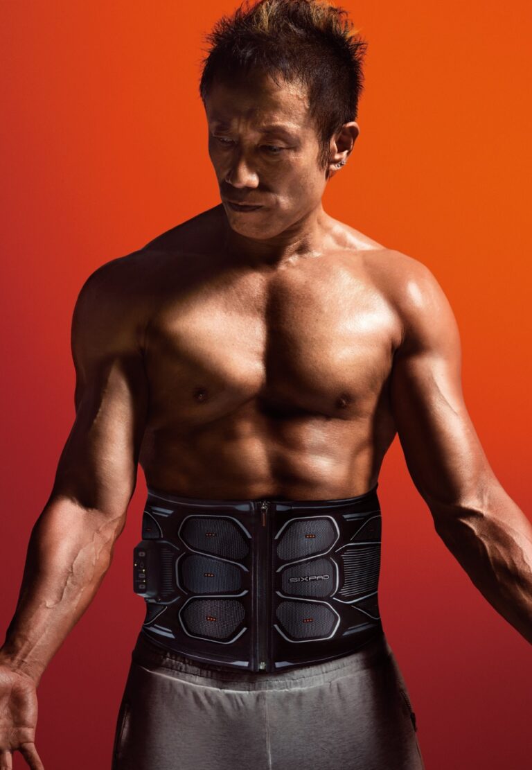 『SIXPAD』のCMで筋トレしている筋肉マッチョのおじさんは誰？【パワースーツコアベルト】 | deepORANGE